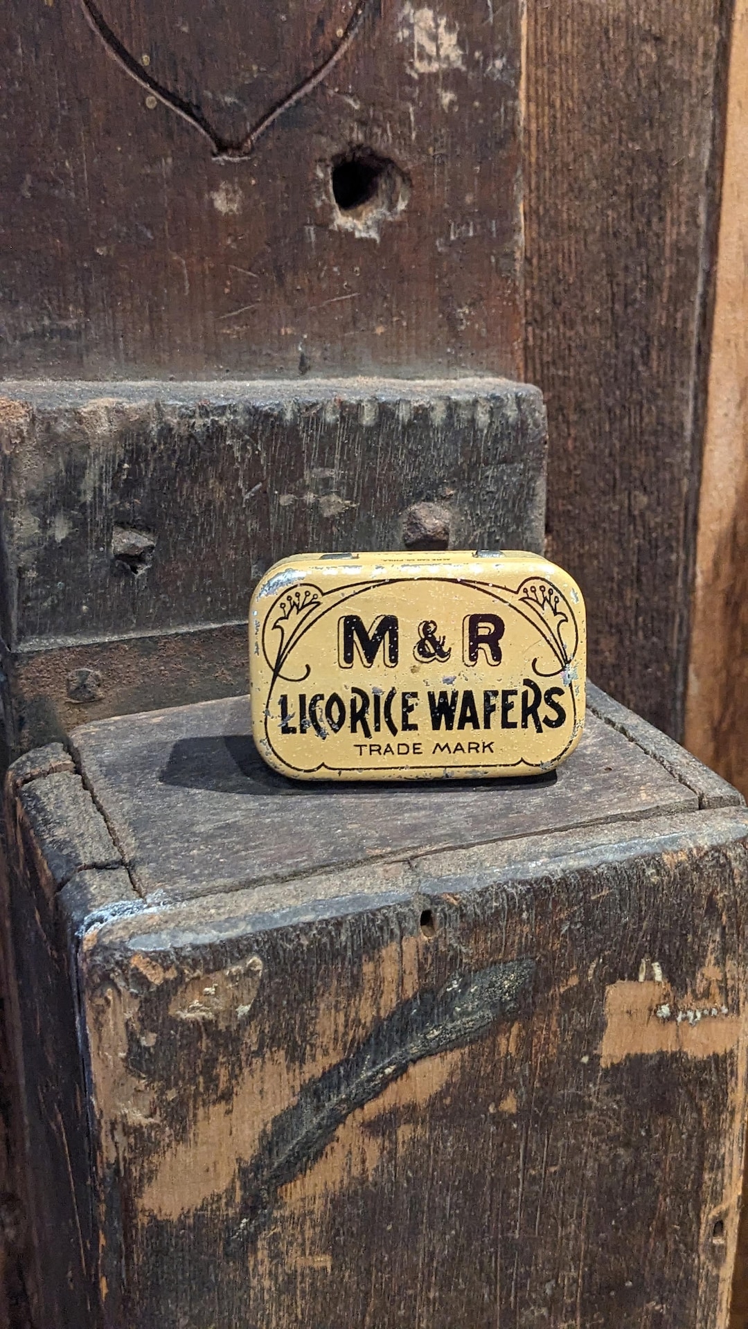 Vintage M&R Licorice Wafers Tin, Colf and Fly, Medicinal, Collectable ...