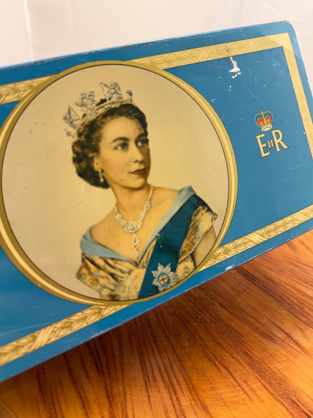 Vintage Queen Elizabeth II Coronation Tin 1953 Meredith & Drew Souvenir ...