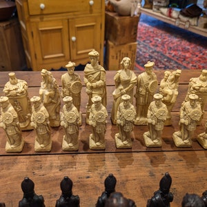 Studio Anne Carlton SAC Battle of Culloden Chess Set - Etsy