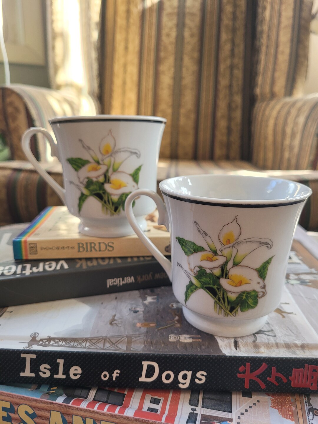 Pair of Vintage Tulip Tea Cups - Etsy