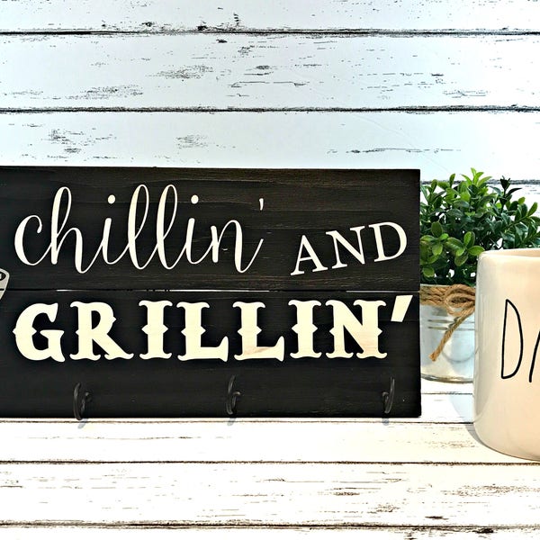 Grillin Chillin Sign - Etsy