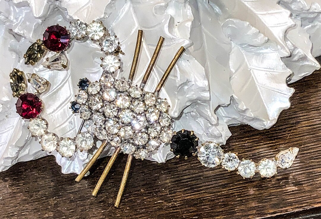 Stunning Rhinestone Scorpion Pin, Brass Legs Scorpion Brooch, Vintage ...