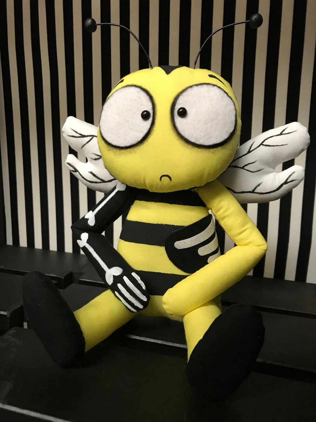 Zom-bee Art Doll, Creepy Cute, Gothic Bee, Gothic Homeware, Alternative ...