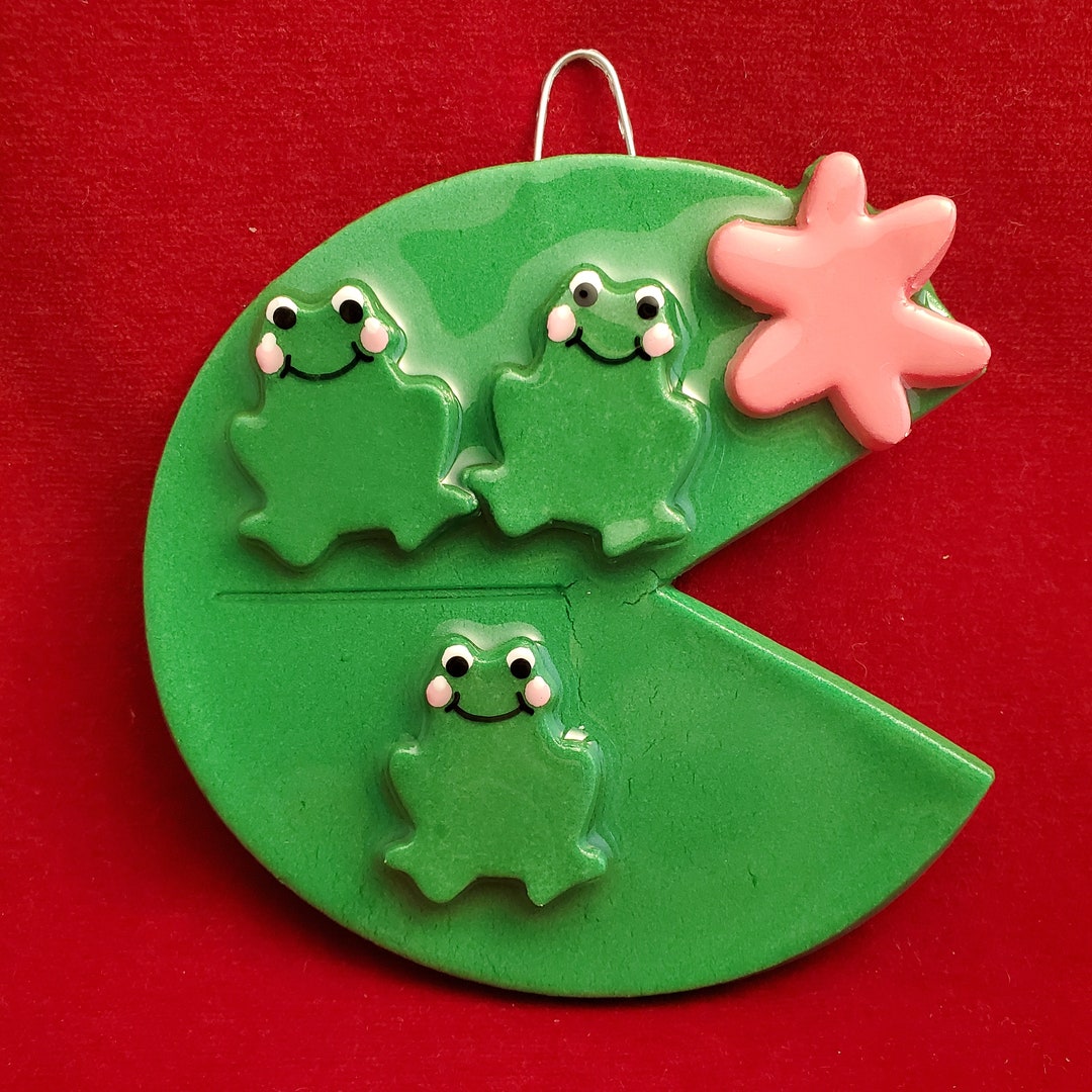 Frogs on a Lily Pad Handmade Personalized Ornament by Baer Hands - Etsy