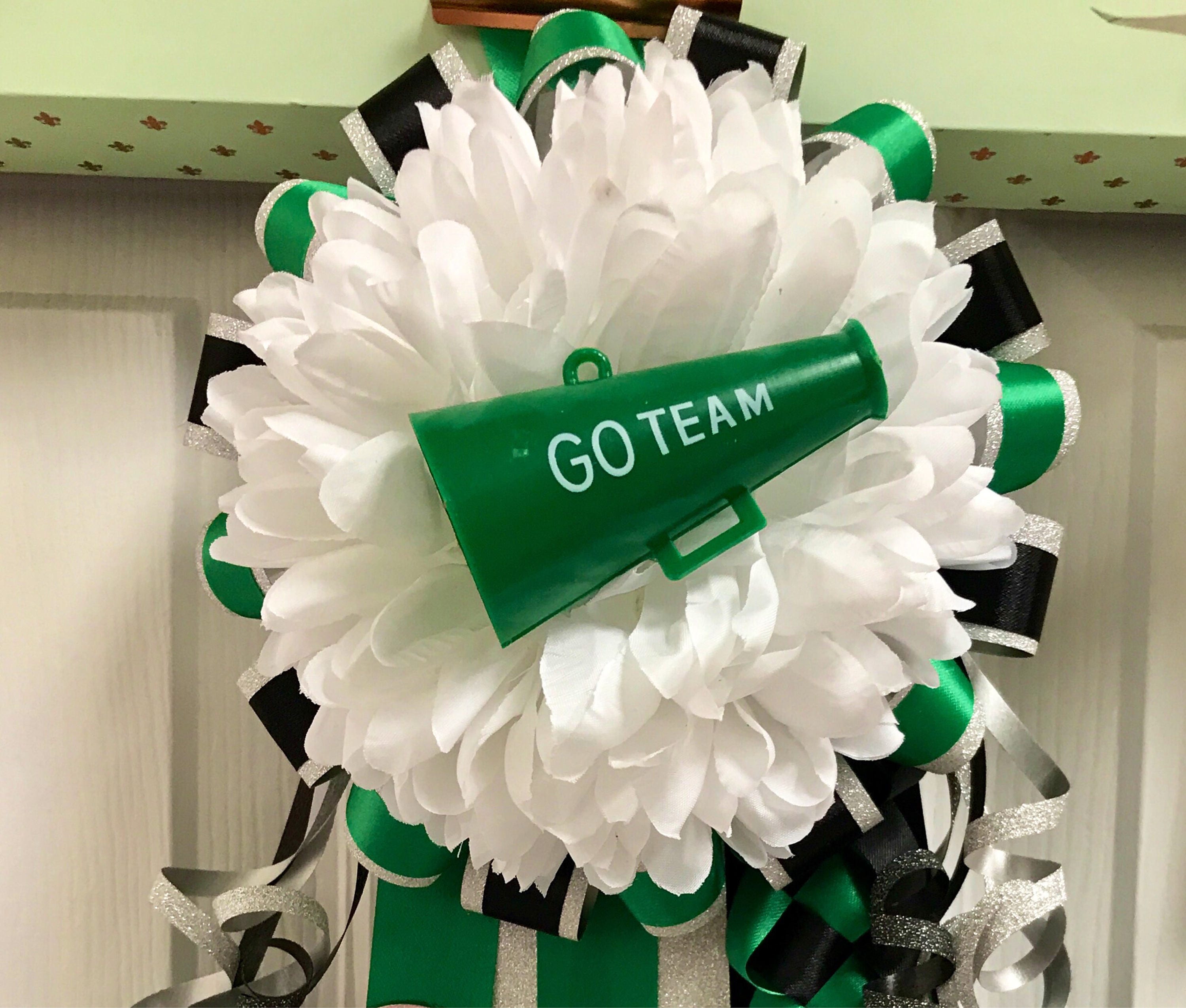 Pee Wee Mum, Wrist Mum, Wrist Homecoming Mum, Mini Mum, Homecoming Mum ...