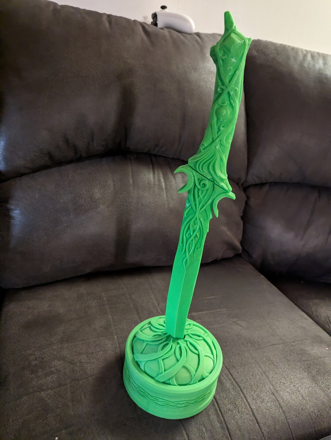 Poisoned Elven Dagger With Stand- 3d Printed - an Stlflix Design -solid ...