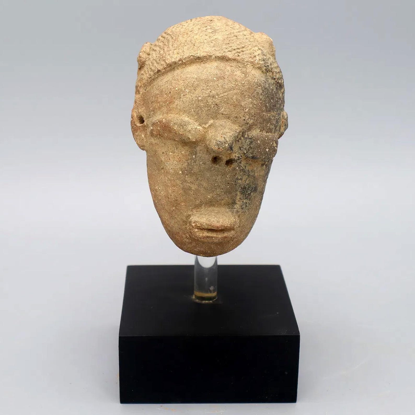 Ancient NOK Civilization Terracotta Burial Female Sculpture With Stand ...