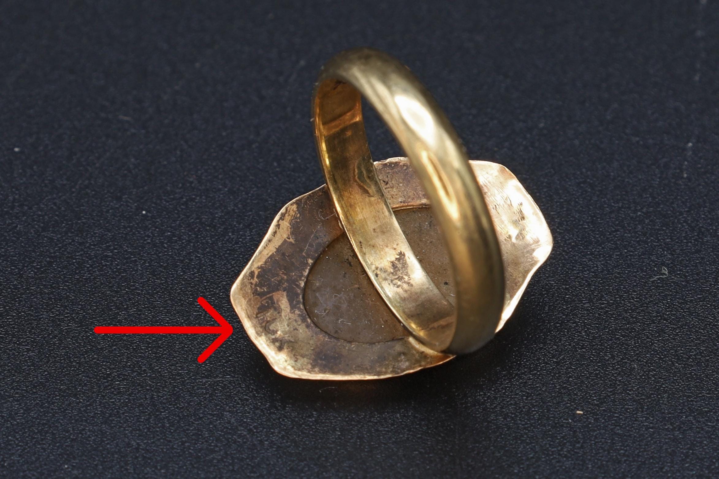 Antique 1880s Grant Tour Ring With Carved Shell Cameo and A 10 Karats ...