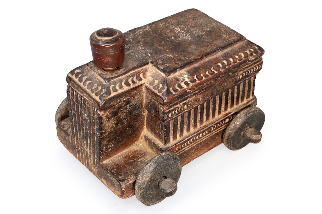 Antique 19th Century Vibhuti Box, Colonial India. Ethnic Rustic Car ...