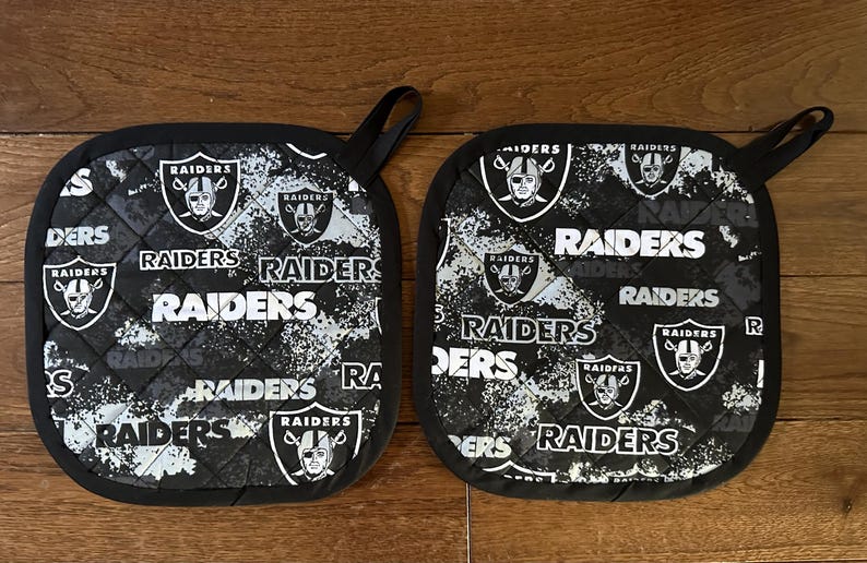 Set of 2 Las Vegas Raiders Handmade Pot Holders and Pan Handle - Etsy
