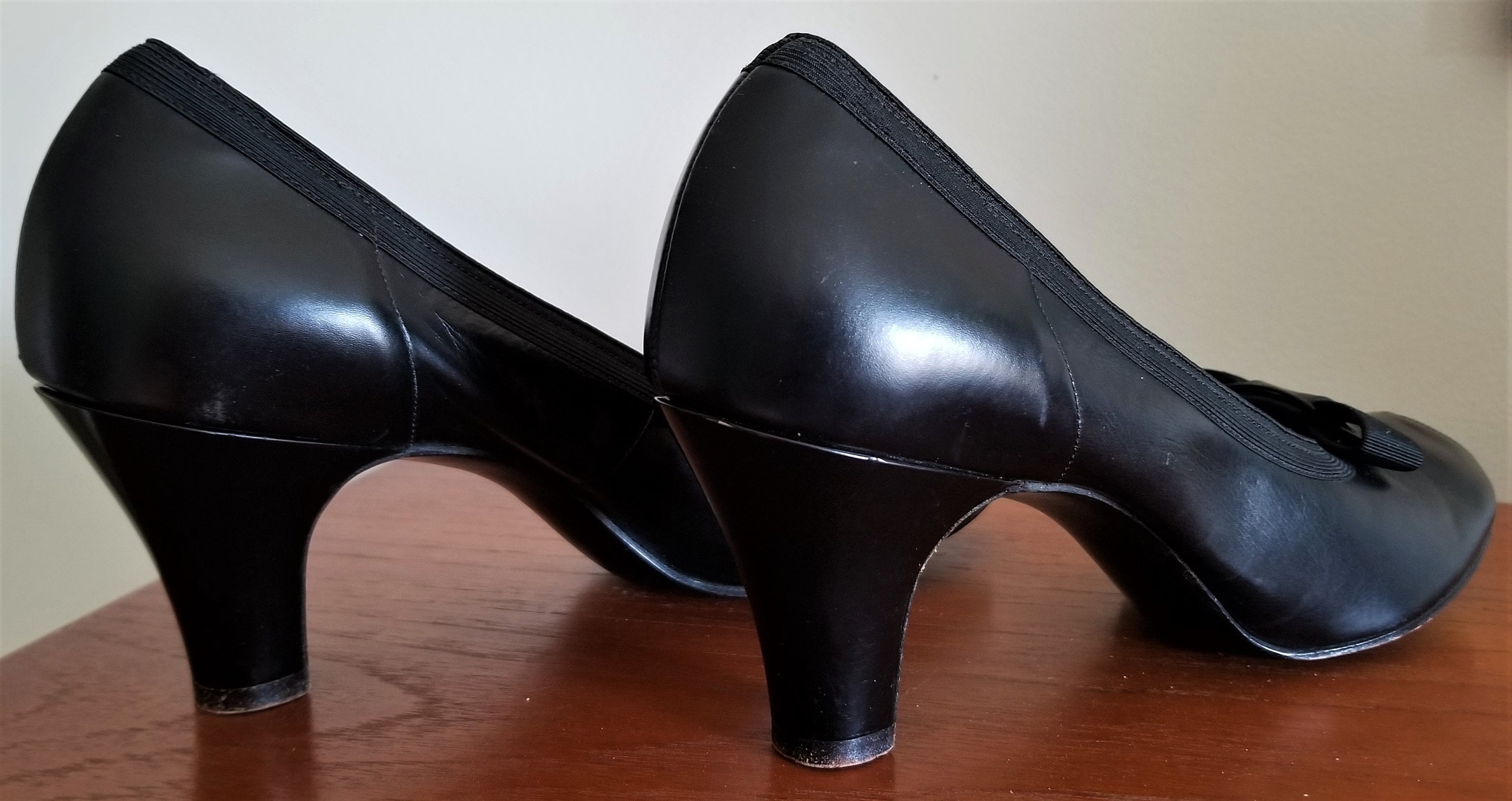Vintage 1940s Shoes/early 1950s Peep Toe/pumps /black Leather Shoes ...