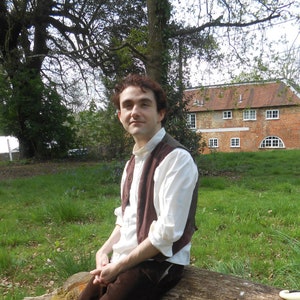 Frodo Baggins-style Shirt and Waistcoat. Hobbit Costume. LOTR Cosplay ...