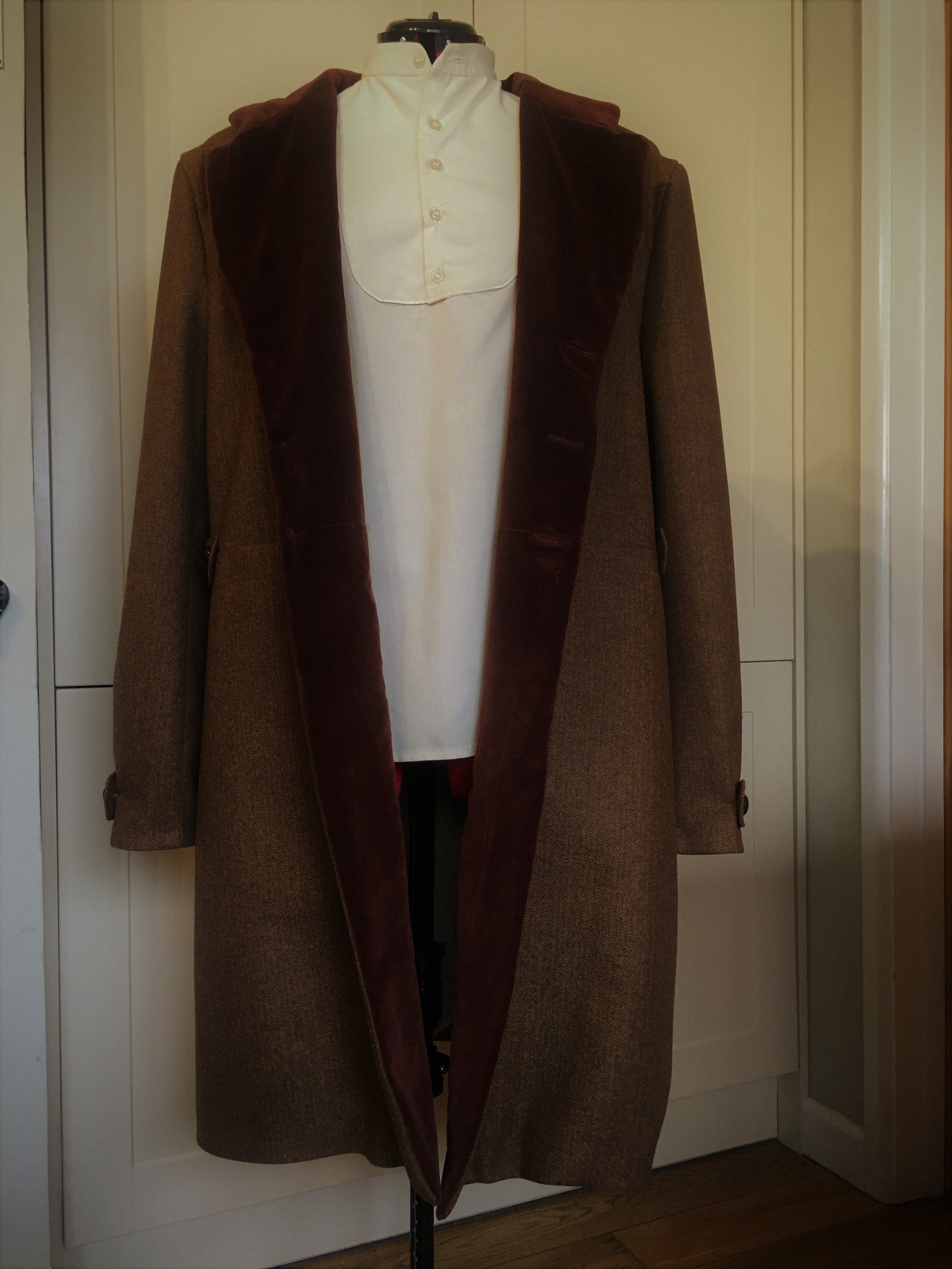 Frodo Baggins Travelling Coat. Herringbone Tweed With Velvet - Etsy