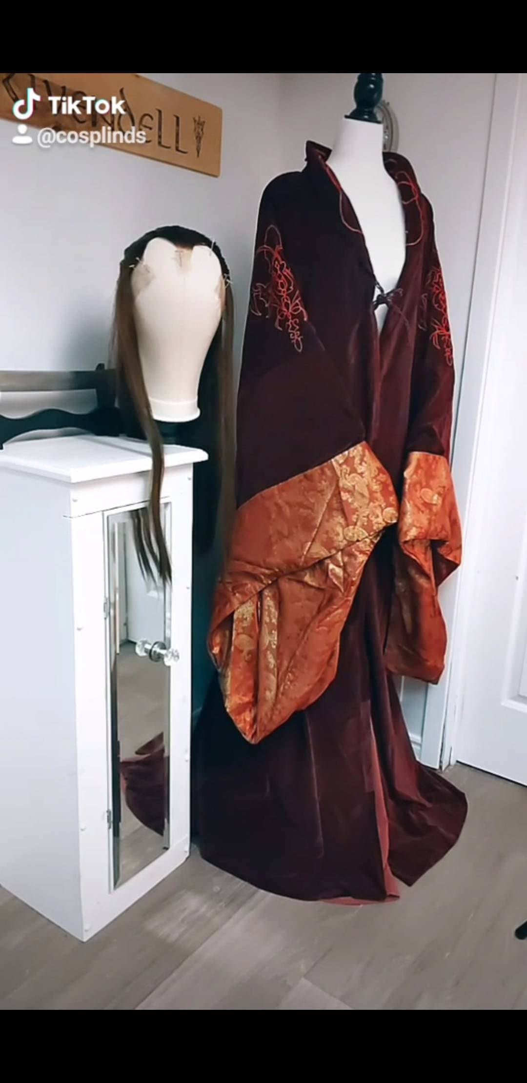 Elrond Burgundy Velvet Council Robe. LOTR COSPLAY. Embroidered - Etsy