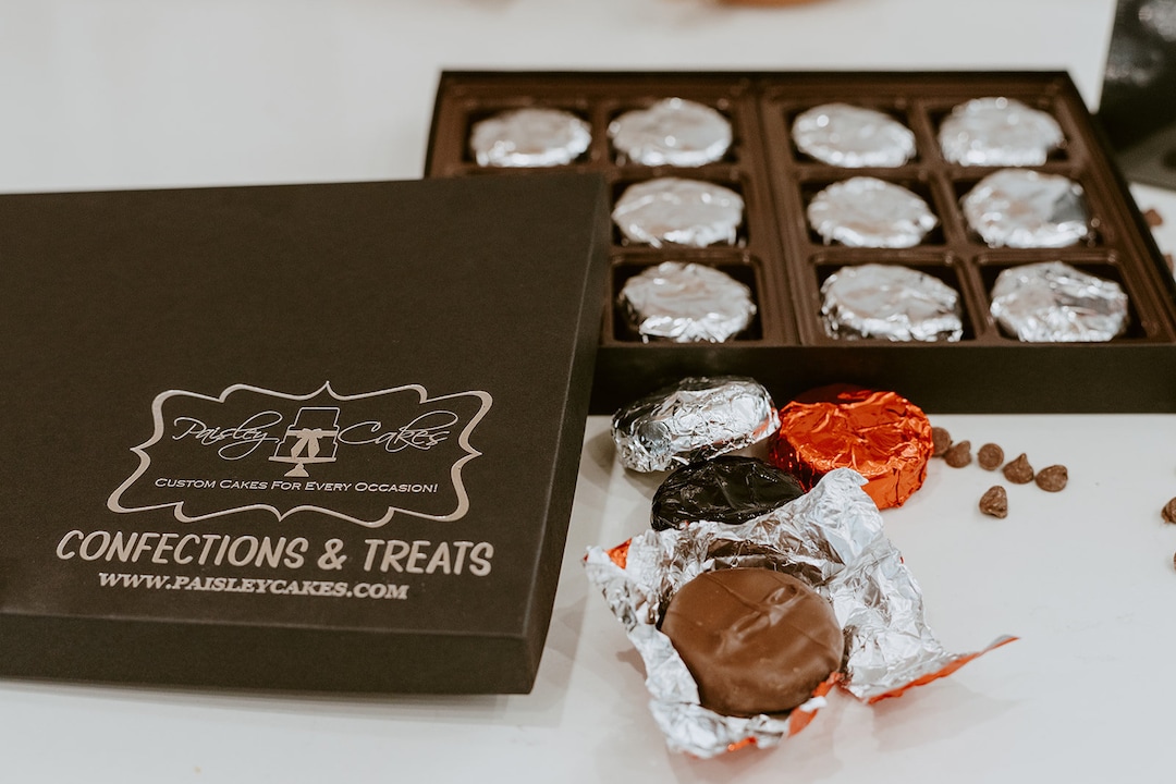 Chocolate Dipped Oreo Cookie Gift Box - Etsy