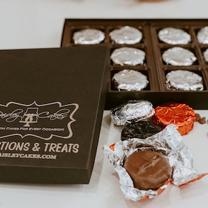 Chocolate Dipped Oreo Cookie Gift Box - Etsy