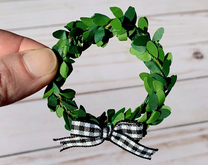 Miniature Wreath for Dollhouse 1:12 Scale Miniature Boxwood Wreath With ...