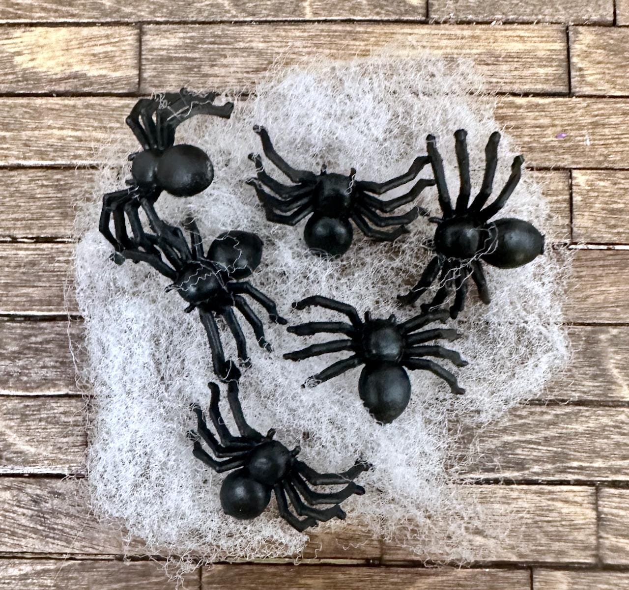 6 MINIATURE Black Spiders - Gothic Halloween Decor - Spooky Decorations ...