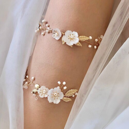 New Design Non Slip Delicate Rhinestone Wedding Garter Set - Etsy