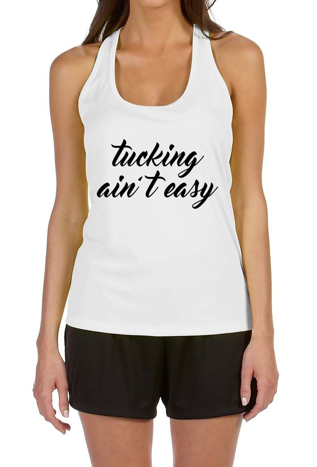 Personalized/Customized Tank/Shirt Tucking Ain't Easy - Etsy.de