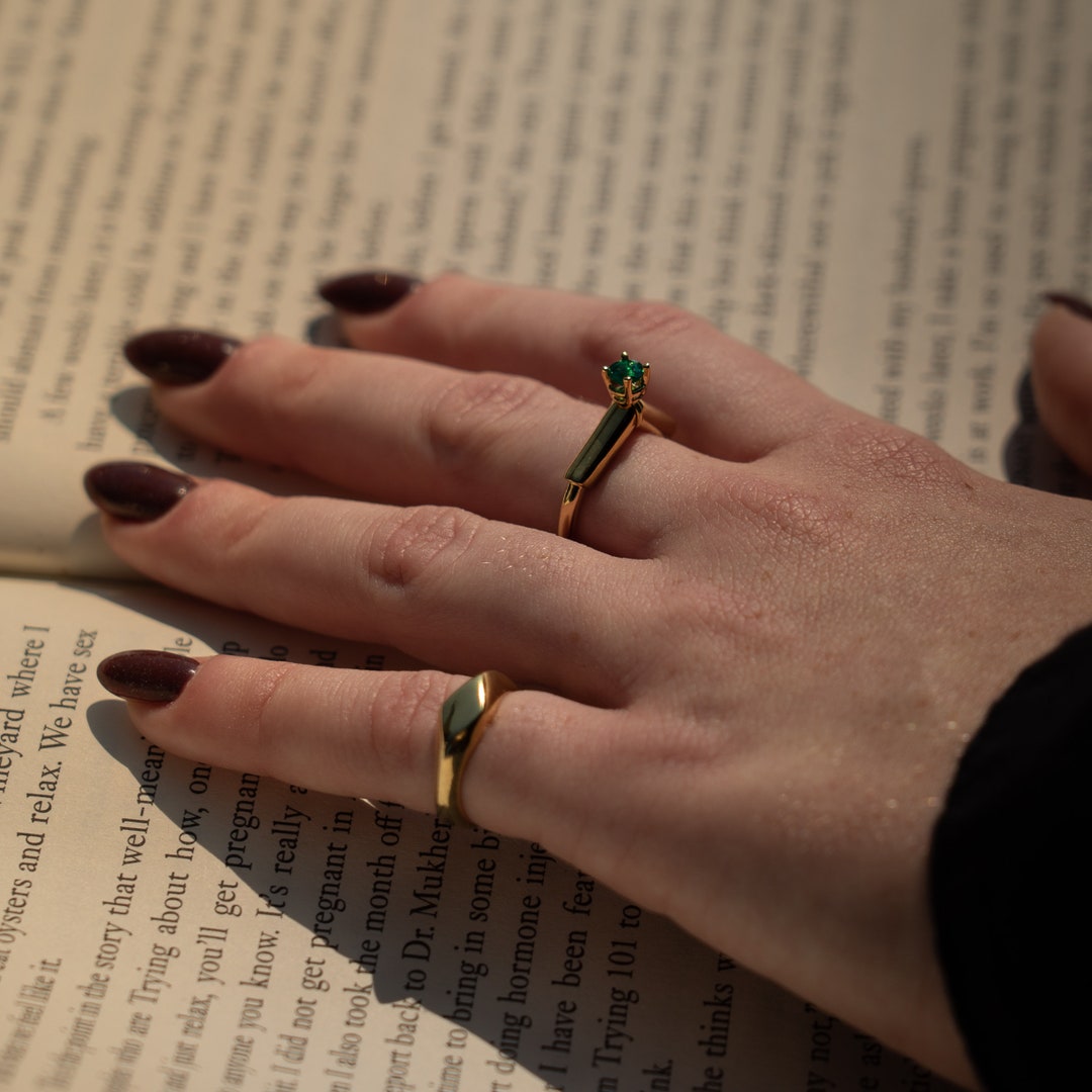 Dainty Gold Pinky Ring for Women – Minimalist Signet Ring| Rhombus Seal ...