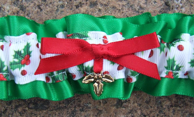 Holly and Ivy Wedding Garter Set: Custom Charms, Holiday Bridal Shower ...