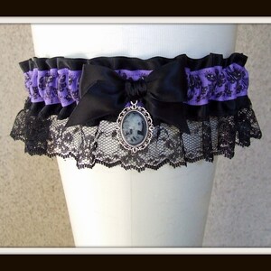 Haunted House Wedding Garter or Set / Gothic Mansion Halloween Wedding ...