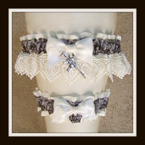 Marine Garter - Etsy