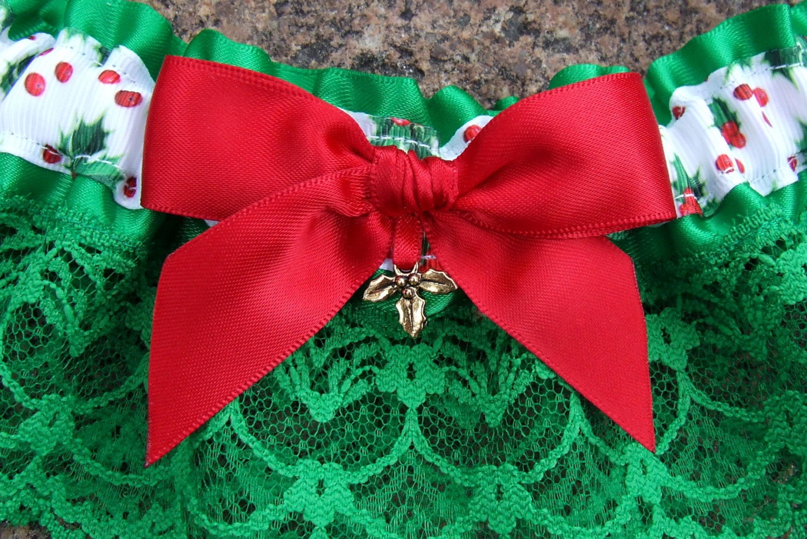 Holly and Ivy Wedding Garter Set: Custom Charms, Holiday Bridal Shower ...