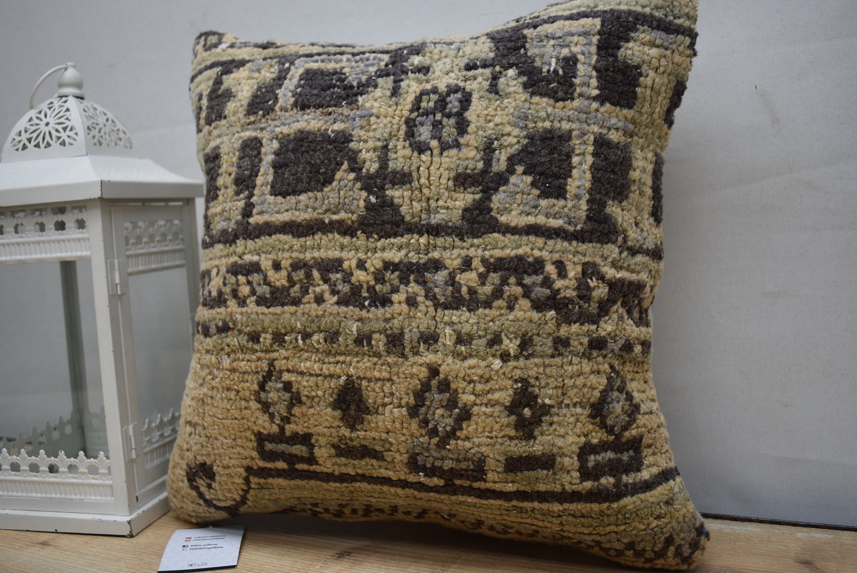 Turkish rug pillow / organic rug pillow / 16x16 bedding pillow | Etsy