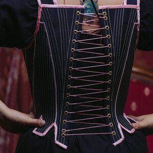 1780 Pair of Stays Corset 18th Century Marie-antoinette Fêtes Galantes ...