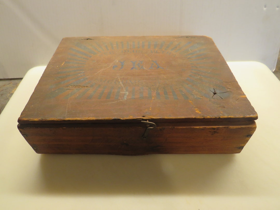 Antique Wooden Primitive Tea Box W/clasp 9 3/4 X 7 1/2 X 2 1/2 - Etsy