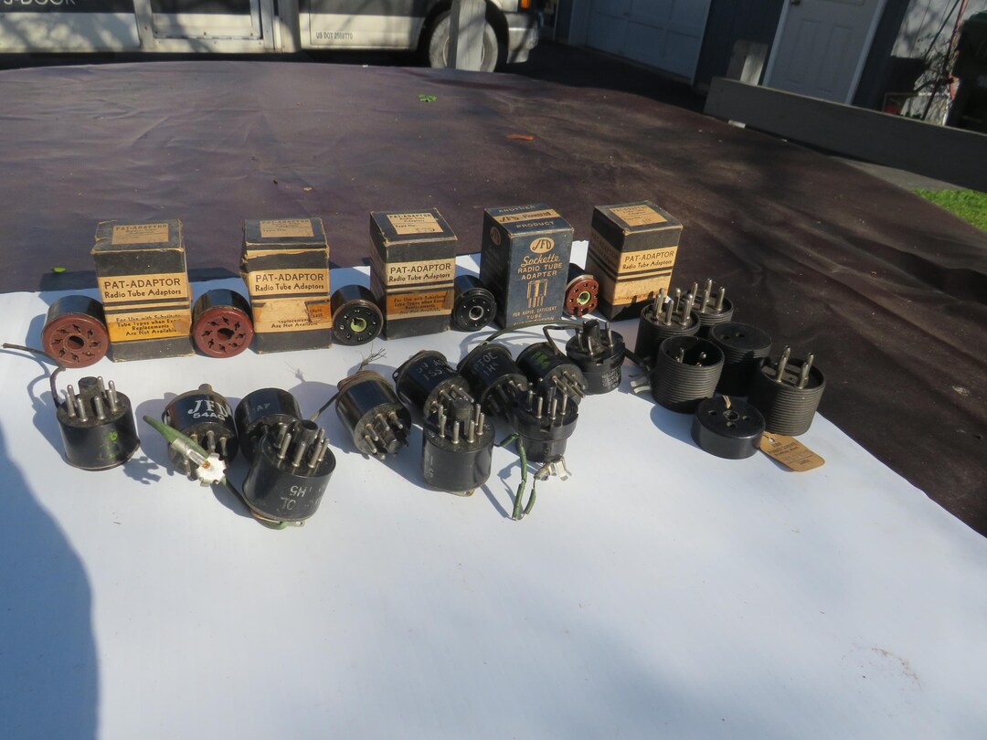 Mixed Lot of 19 Plus Vintage Radio Socket Tube Adapters Some in ...