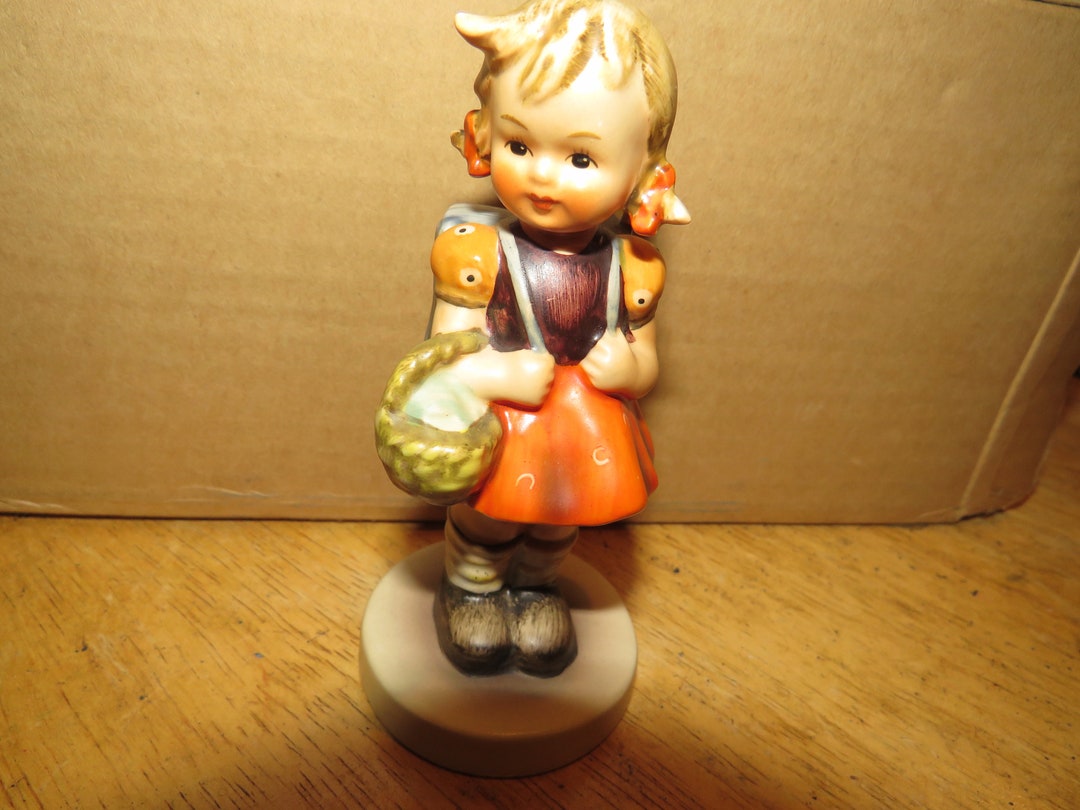 Vintage M I Hummel School Girl 81/2/0 About 4 1/4 Tall/signed Cuckoo ...
