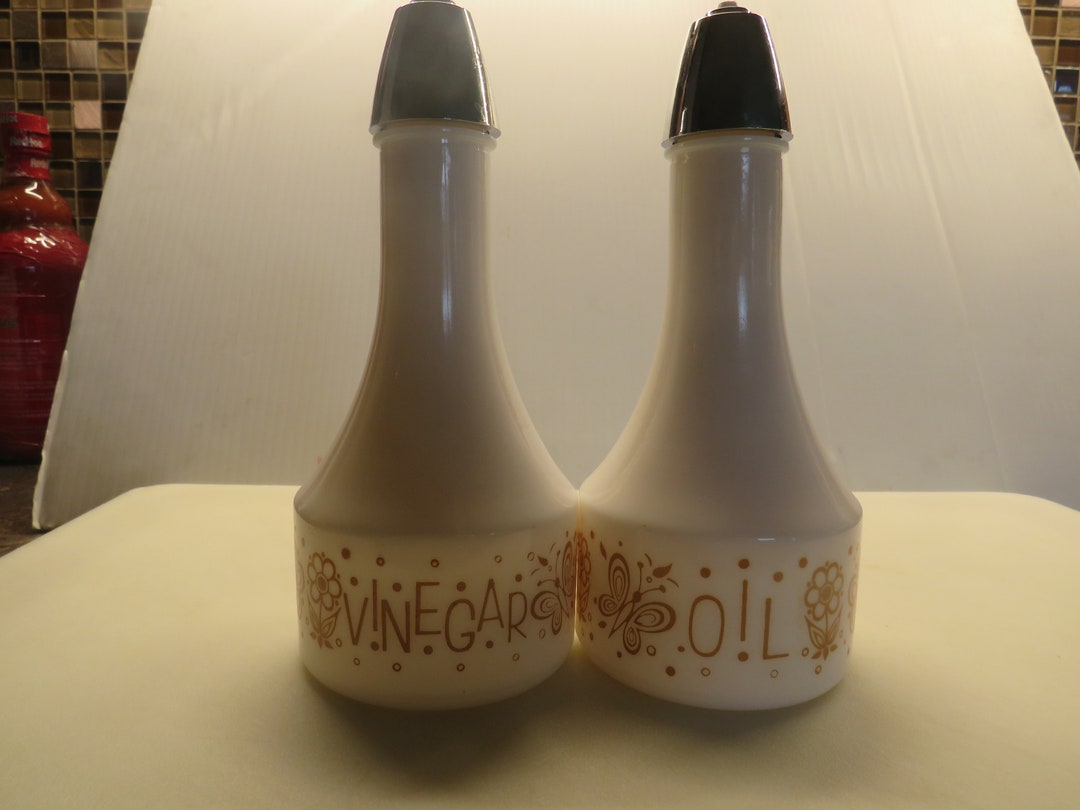 Gemco Vintage Vinegar & Oil Shaker Bottles Cruets - Etsy