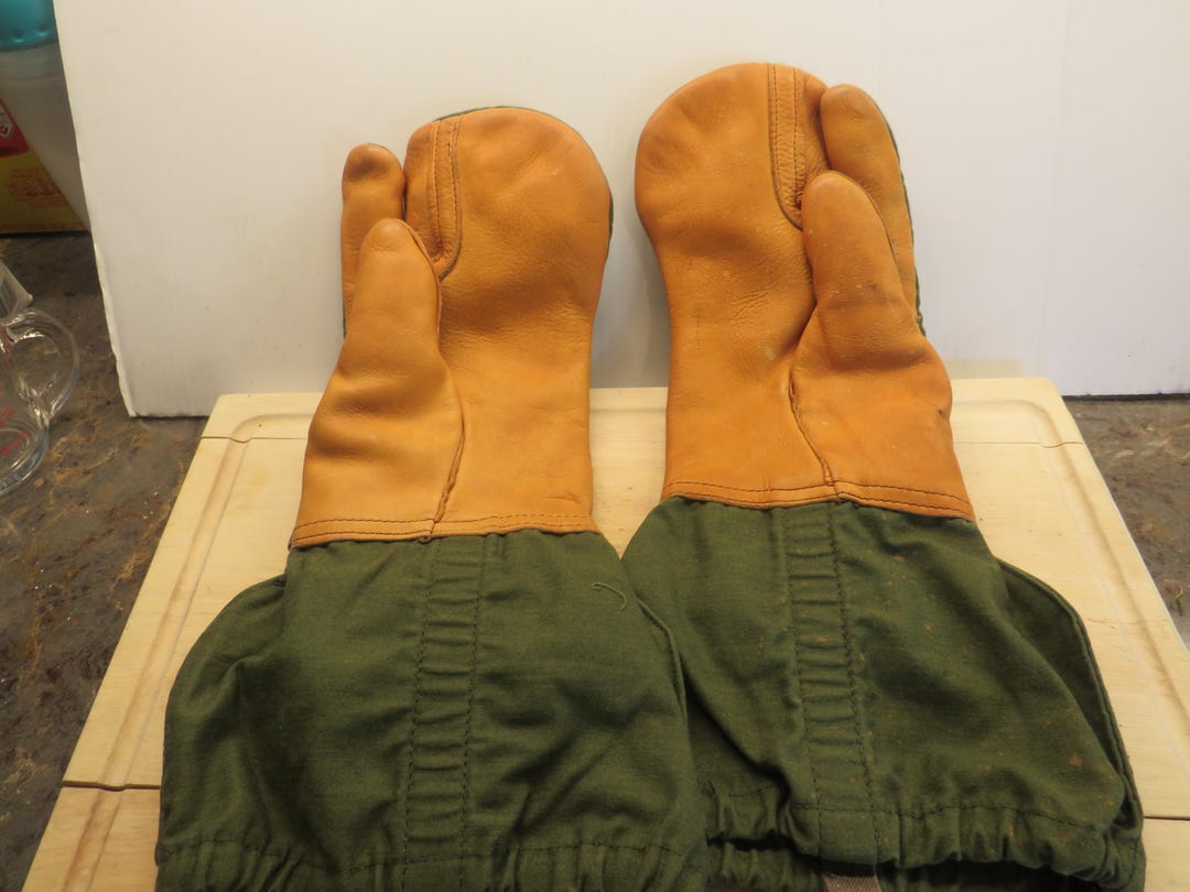 Military Cold Weather Mittens W/trigger Finger Size Medium No Inserts ...