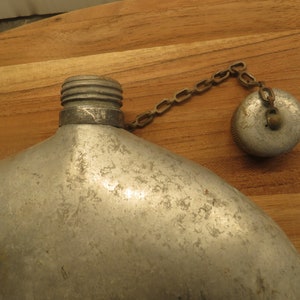 Vintage 1923 Landers Frary & Clark Round Universal Aluminum Flask ...