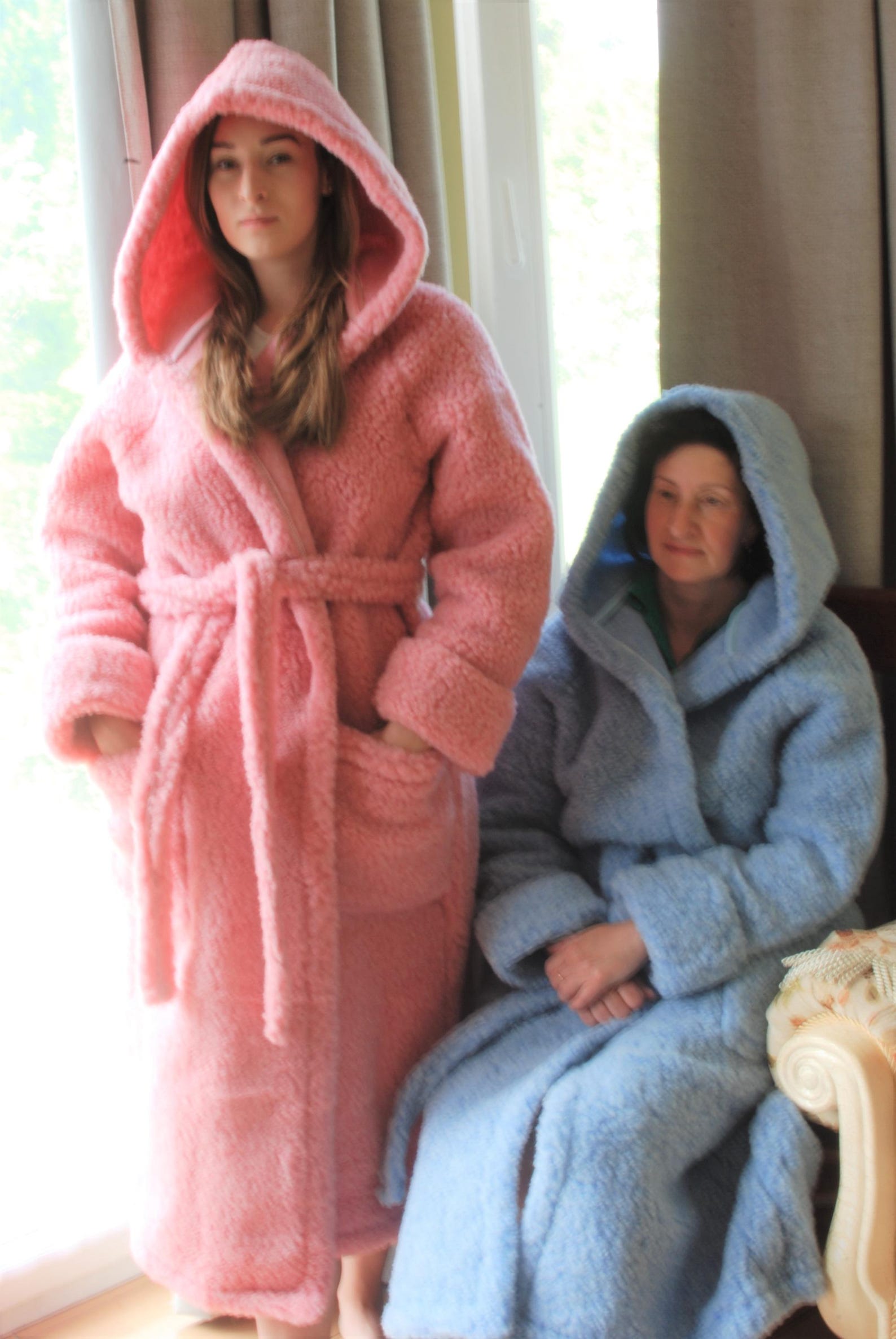 Merino Wool Hooded Bathrobe: Soft Sheep Wool Robe - Etsy