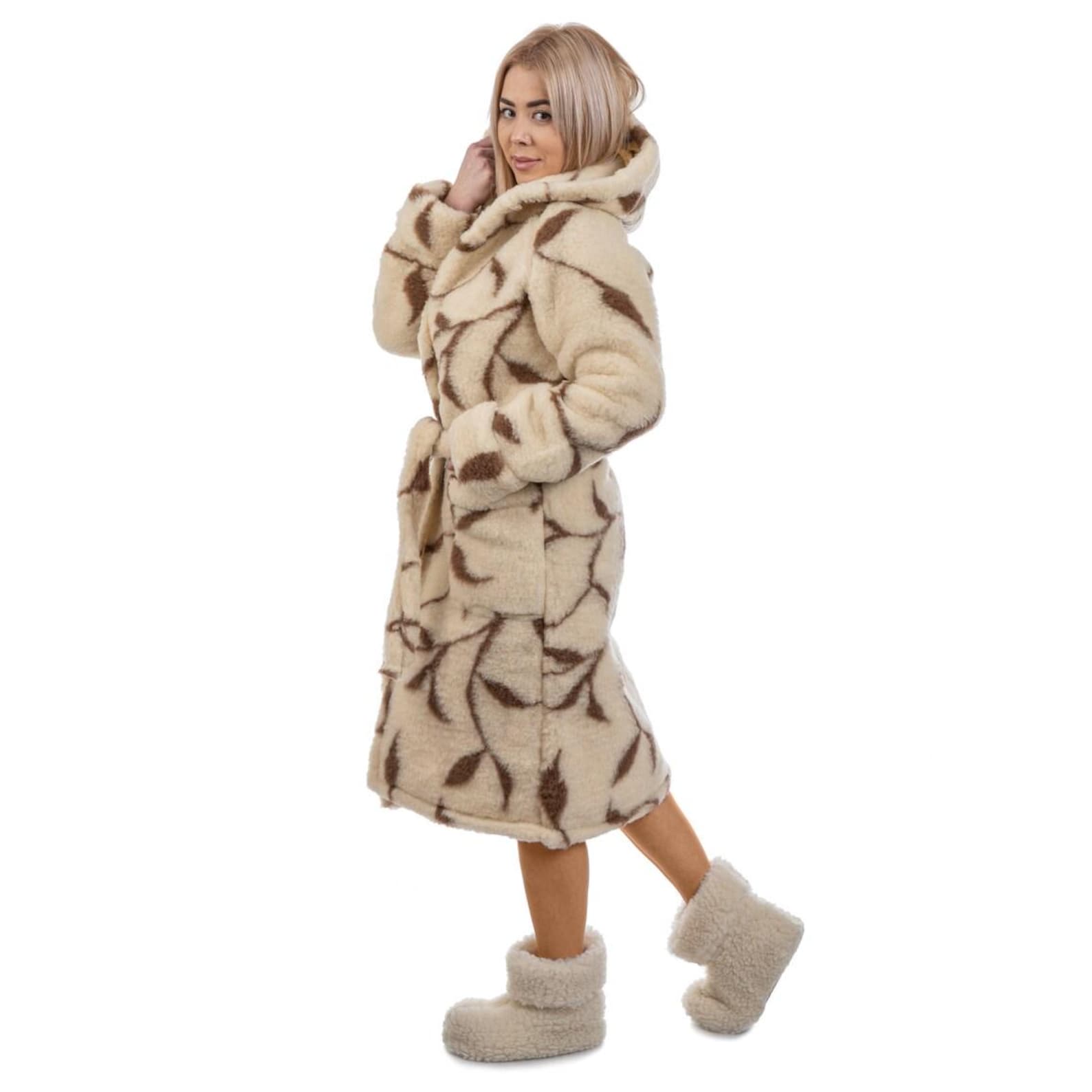 Merino Wool Hooded Bathrobe: Soft Sheep Wool Robe - Etsy