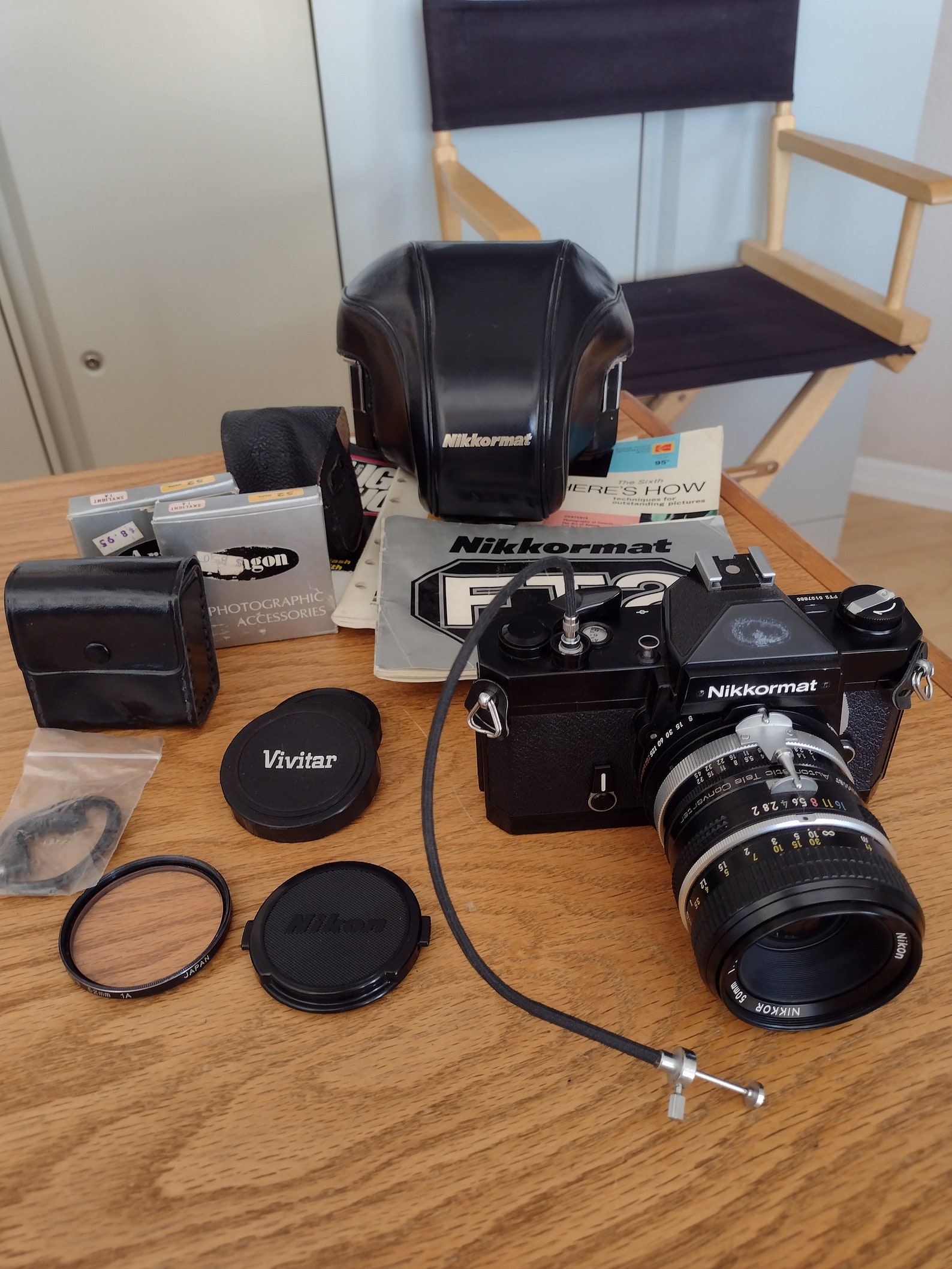 Nikon Nikkormat FT2 SLR Camera Vivitar Auto Tele Converter, Cases, New ...