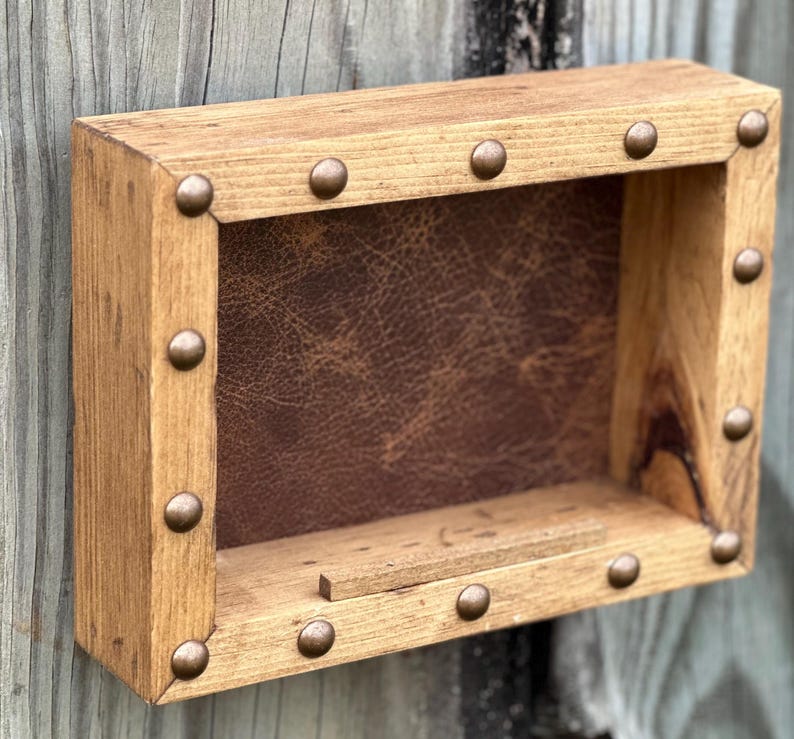 Single Belt Buckle Display Case Brown Leather - Etsy