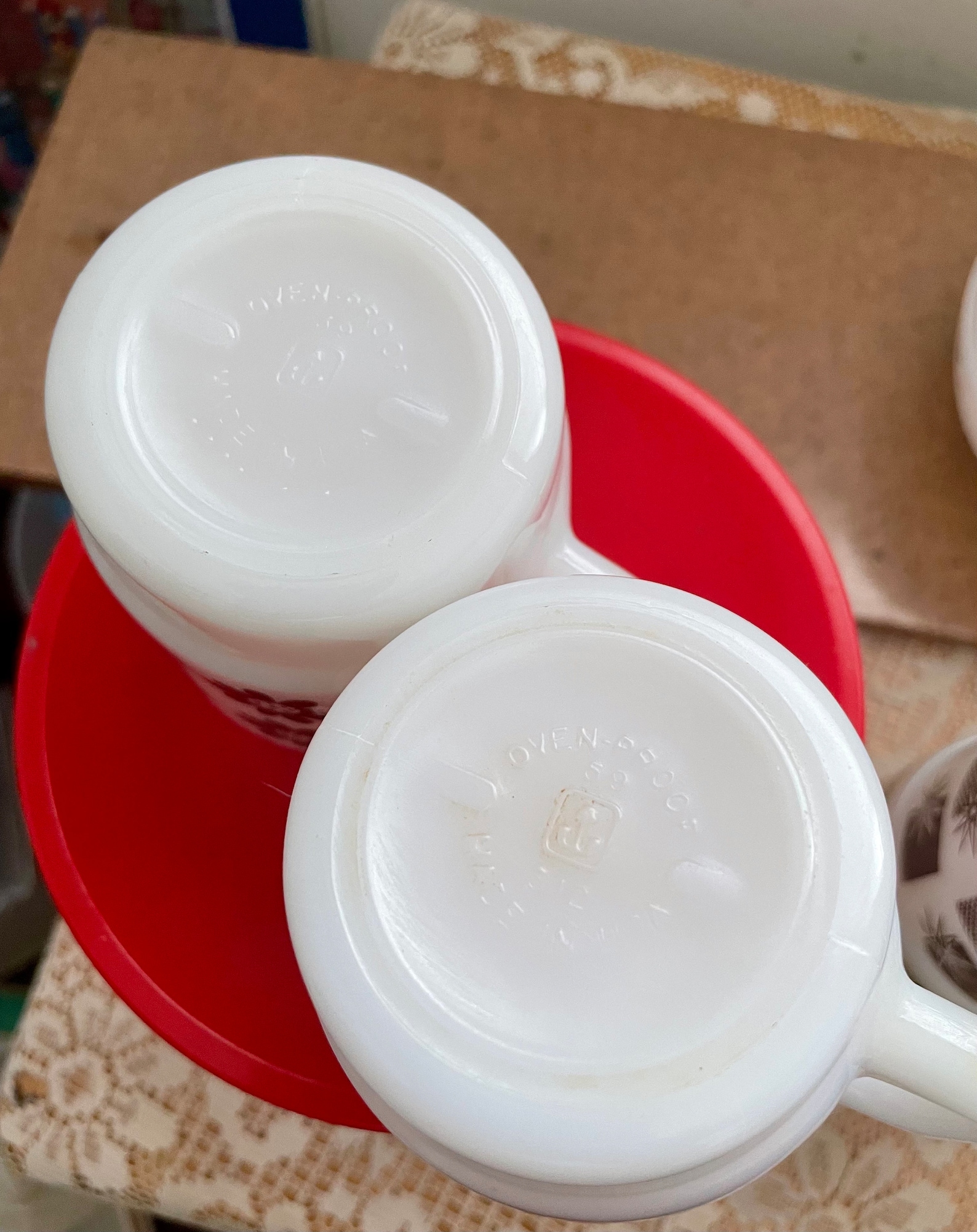 Four Fire King Anchor Hocking Stacking Mugs Daisy and Atomic Patterns ...