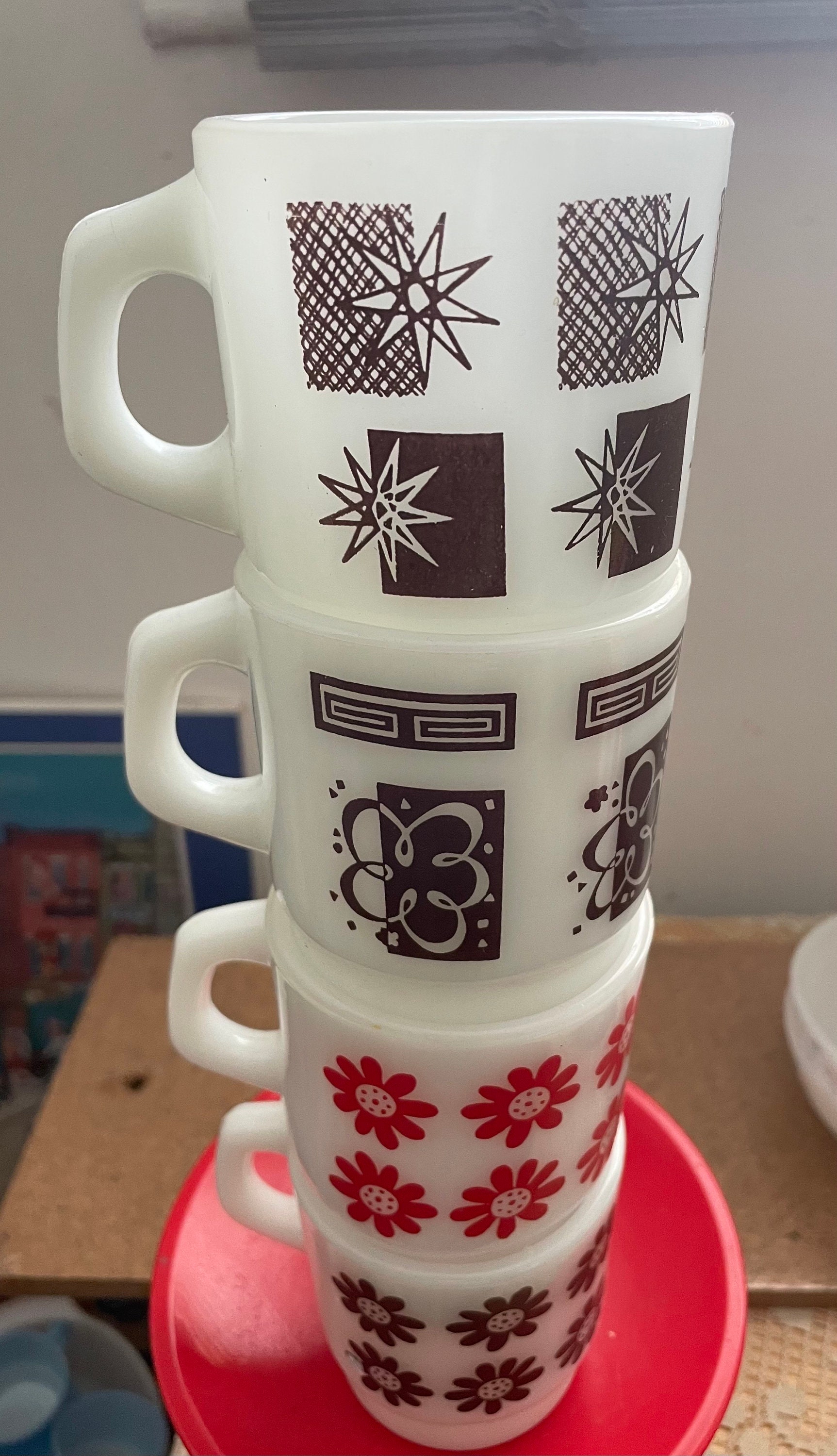 Four Fire King Anchor Hocking Stacking Mugs Daisy and Atomic Patterns ...