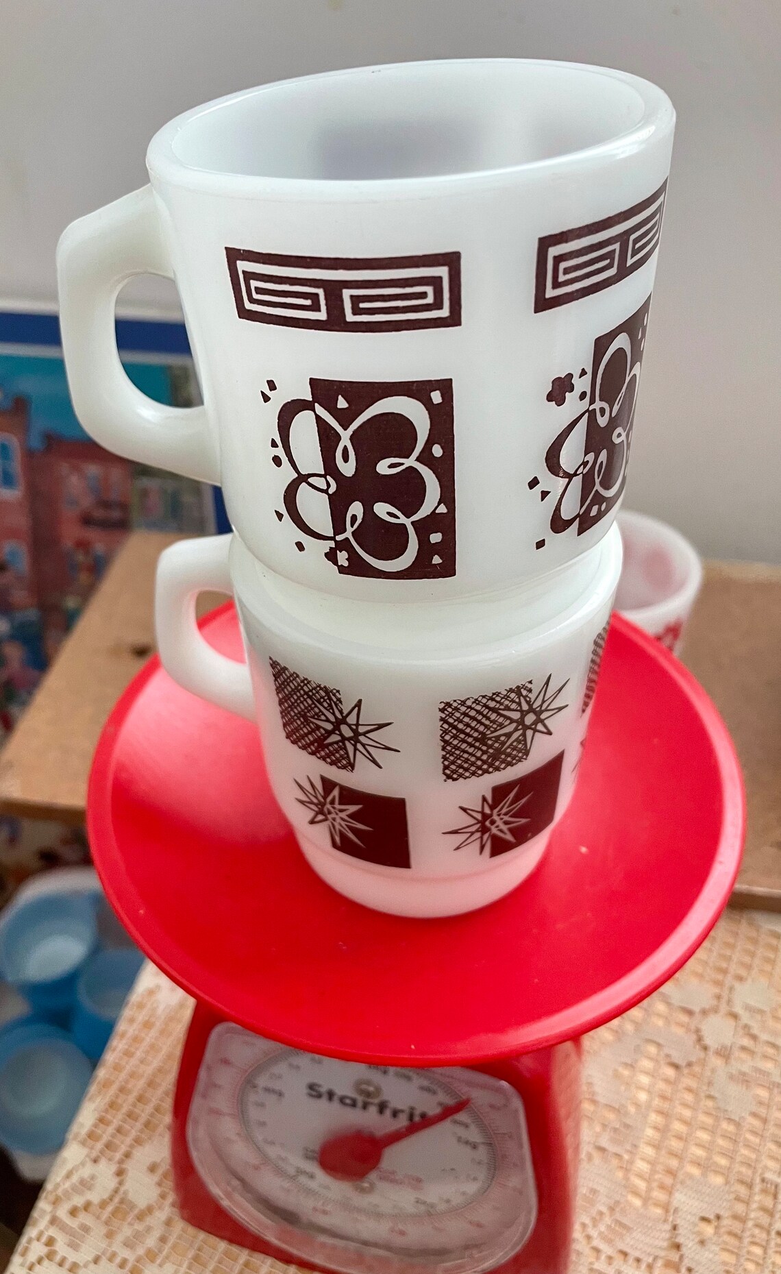 Four Fire King Anchor Hocking Stacking Mugs Daisy and Atomic Patterns ...