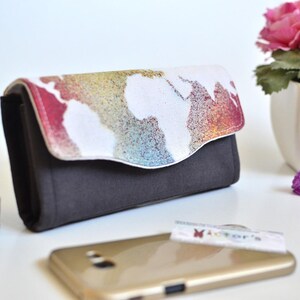 World Map Women's Wallet, Hand Painted Map Wallet, Gift for Travelers ...