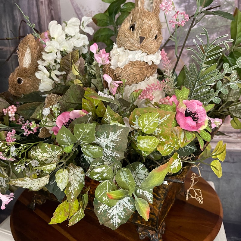 Rabbit Centerpiece - Etsy