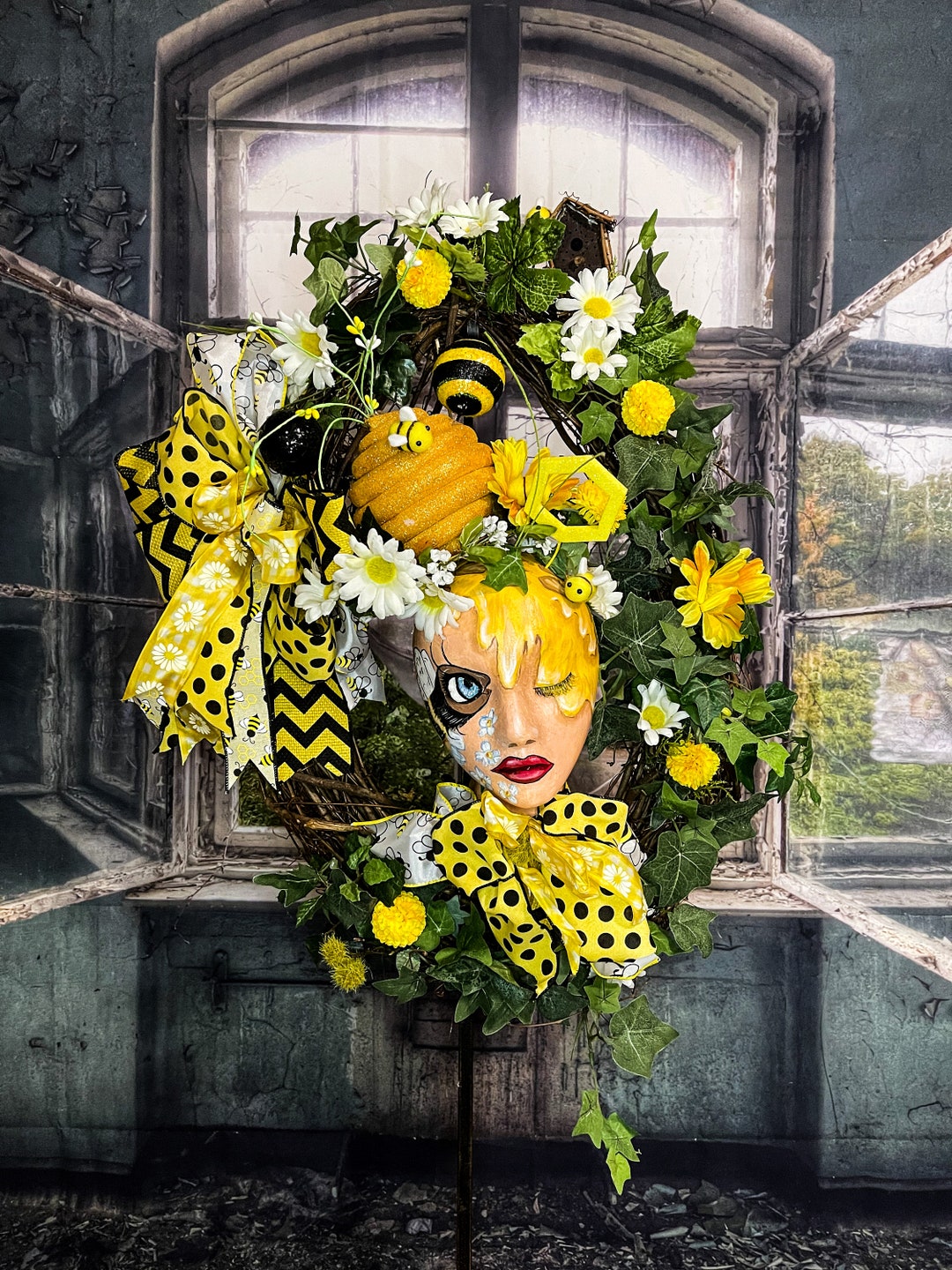 Bee Collection, Bee Wreath, Beehive Wreath, Bee Grapevine Wreath, Bee ...