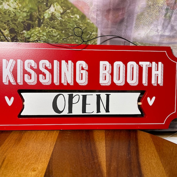 Kissing Booth Sign - Etsy