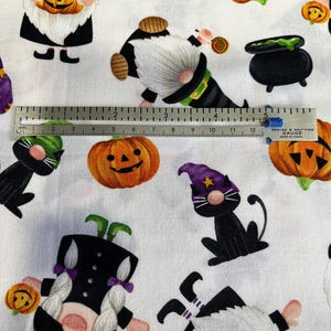 Halloween Fat Quarters - 11 Fat Quarters + One 36" X 22" Eye-catching ...