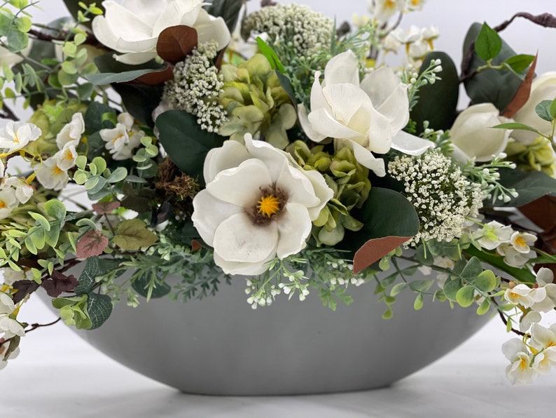 Luxurious Magnolia Centerpiece Arrangement Spring - Etsy
